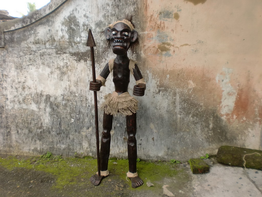 Male Primitive Warrior Chief w/ Spear 40" - Tribal Art | #lge24001100 ...