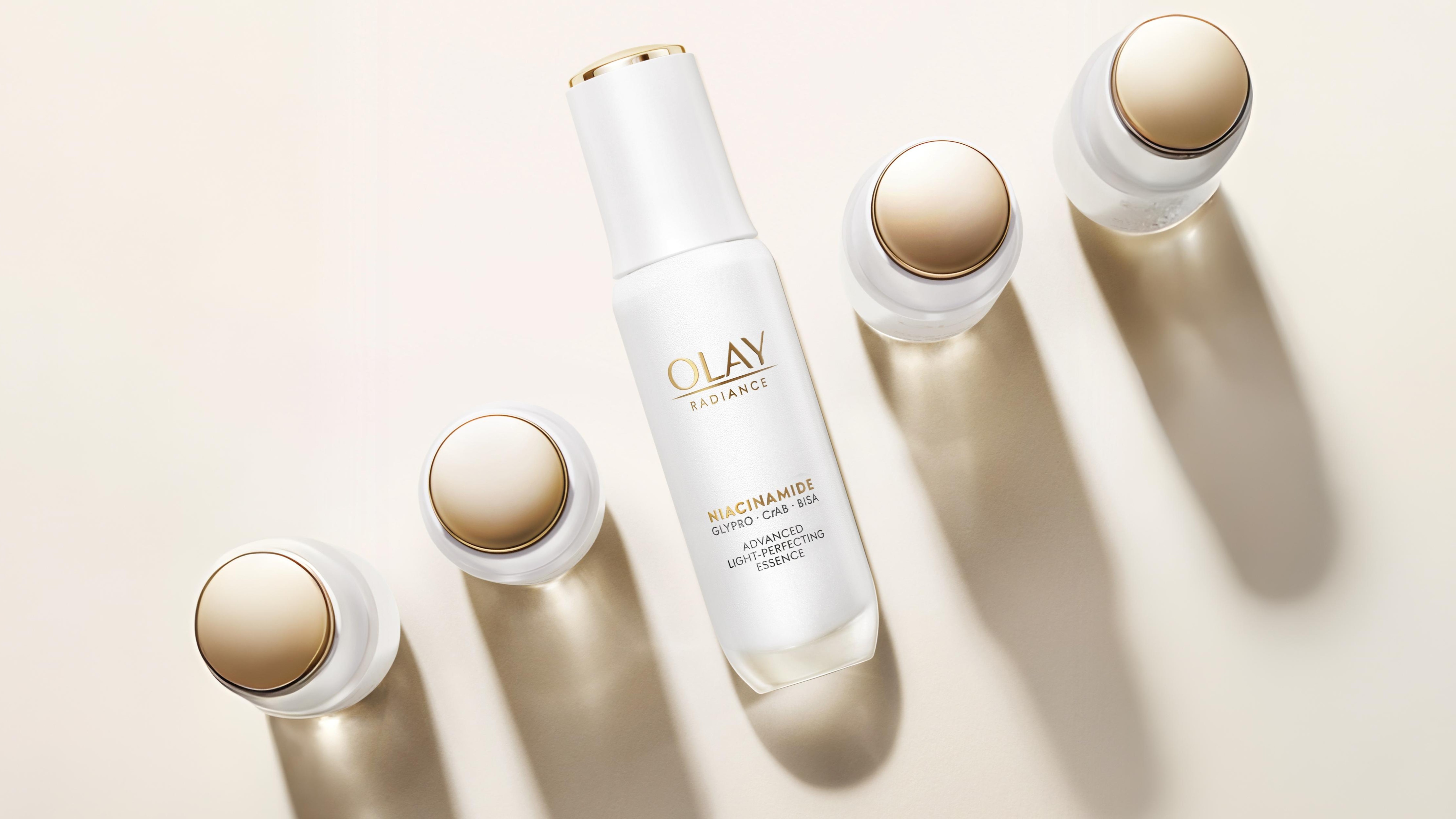 3大原因導致皮膚變黃，毛孔粗大？學習美白+收細毛孔方法 - OLAY HK