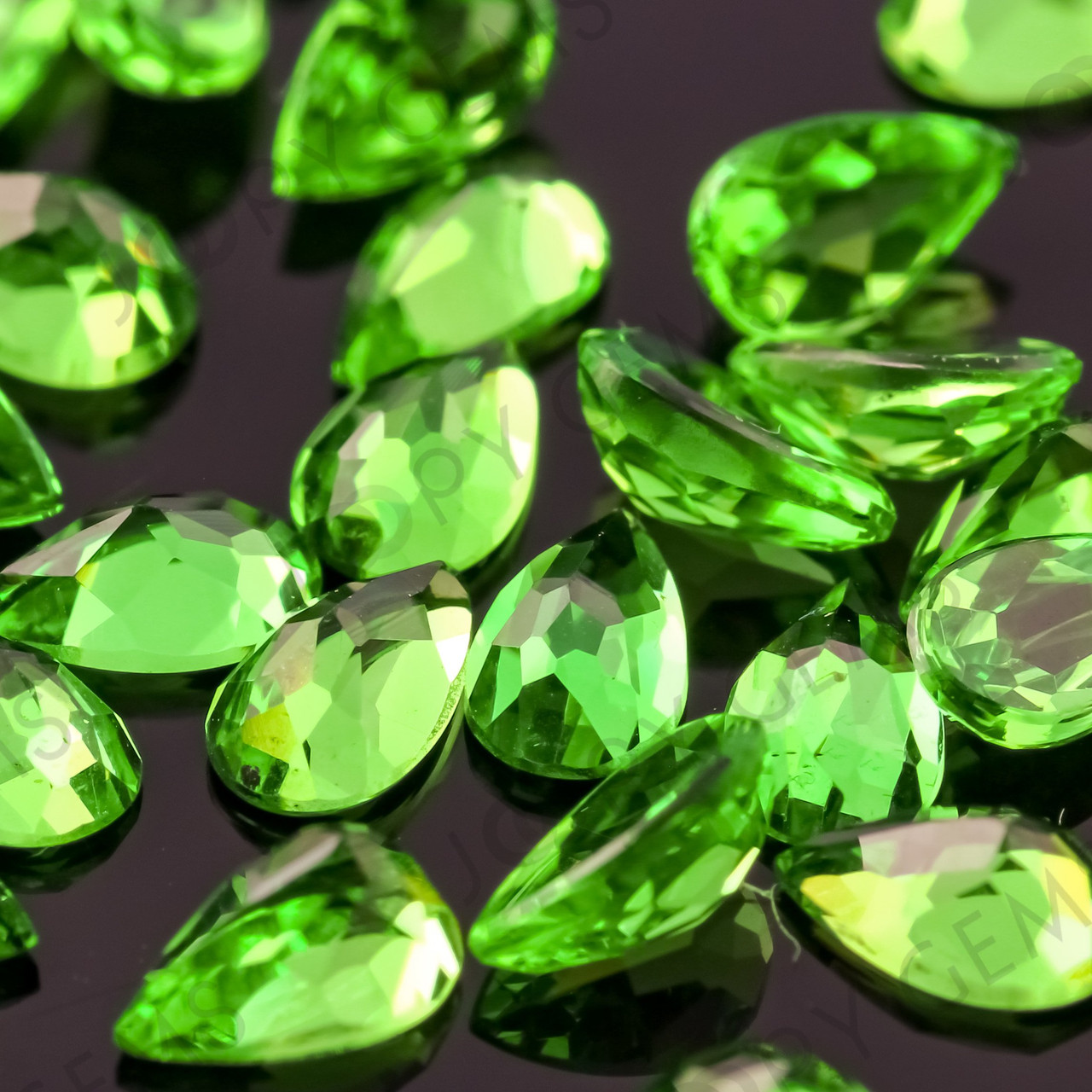 Tsavorite Garnet Rose Cut Cabochon 3x5mm Pear - Joopy Gems