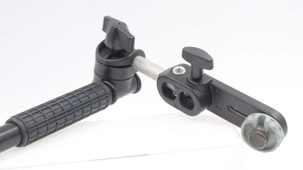 Pre-Owned - Manfrotto 233B Telescoping Camera/Flash Bracket