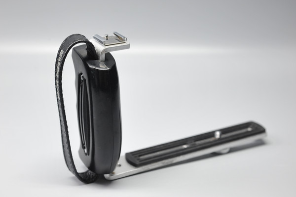 Pre-Owned - Soligor Left Handed Grip for SLR Cameras