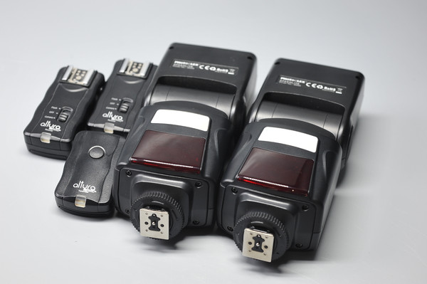 Pre-Owned Altura Transmitter/Receiver & Photolex Speedlite M500 Flash ...