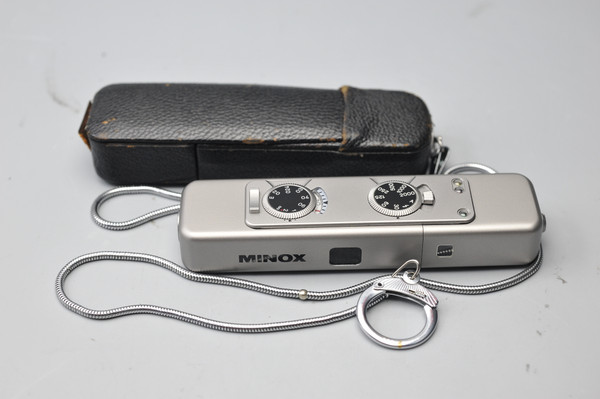 Pre-Owned - Minox TLX Spy Camera 15mm F/3.5 w/Case & Chain - Ace Photo