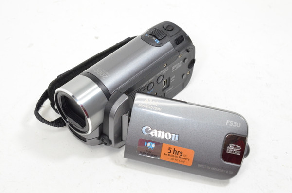 Pre-Owned - Canon FS30a Camcorder with 8GB built in memory