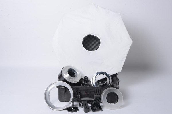 Pre-Owned - Paul C. Buff ABR800 Ringflash Set with soft