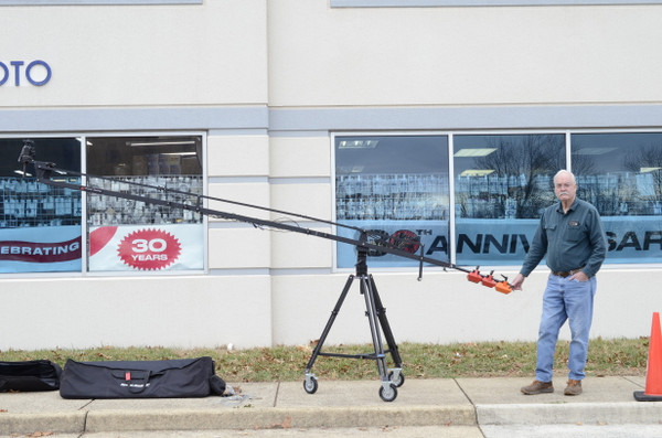 Pre-Owned - Kessler Crane Kit, includes tripod, wheels level