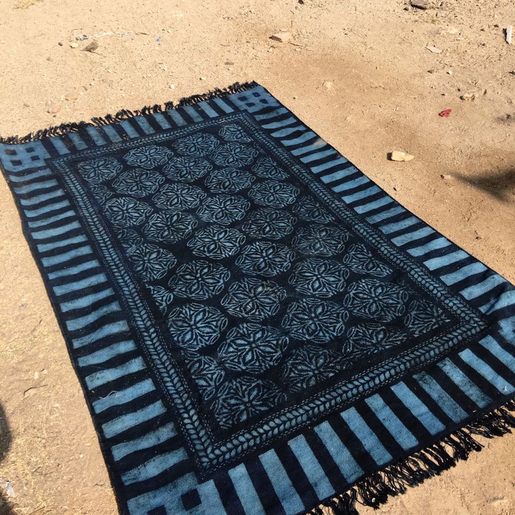 Block printing in India and weaving - Ichcha