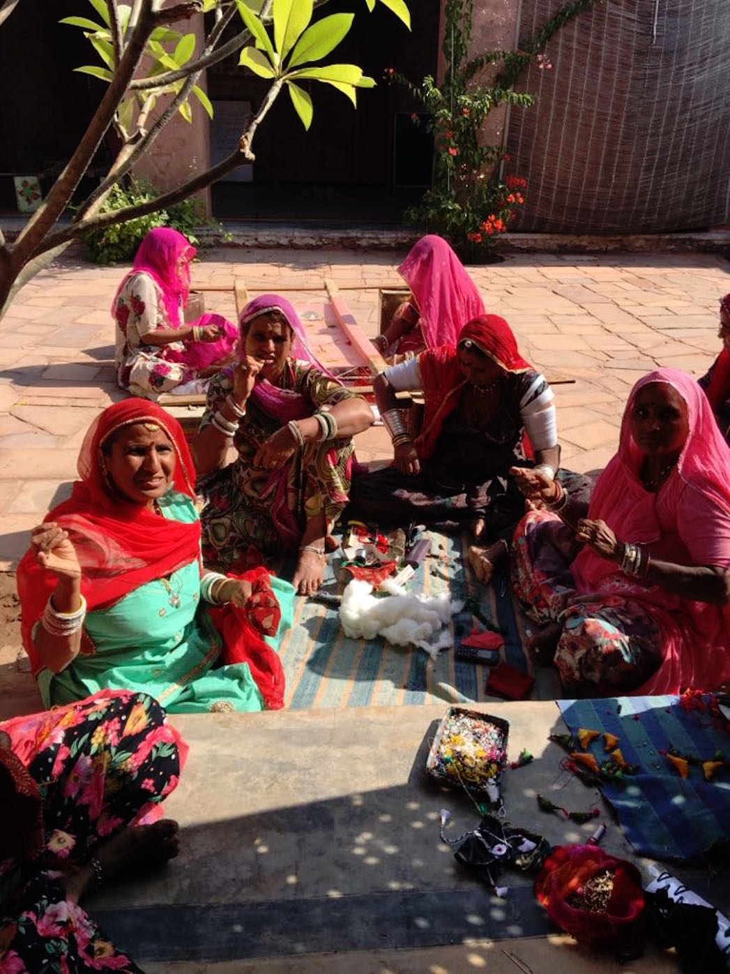 Block printing in India and weaving - Ichcha