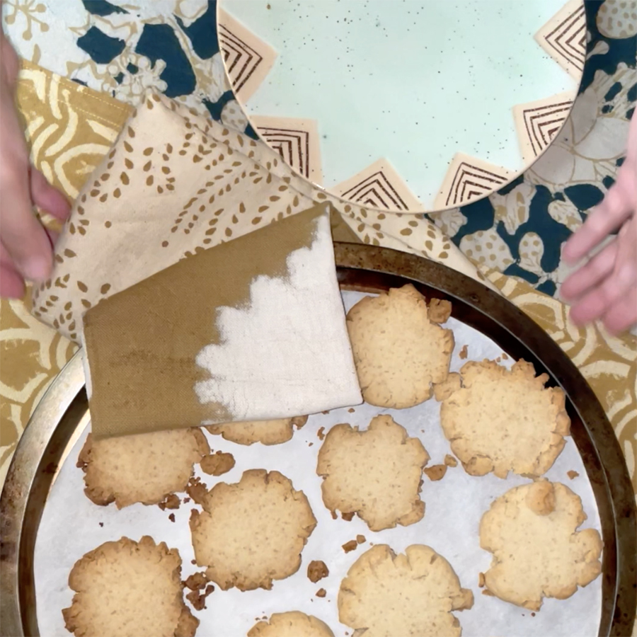 The EASIEST Christmas Cookies - Ichcha