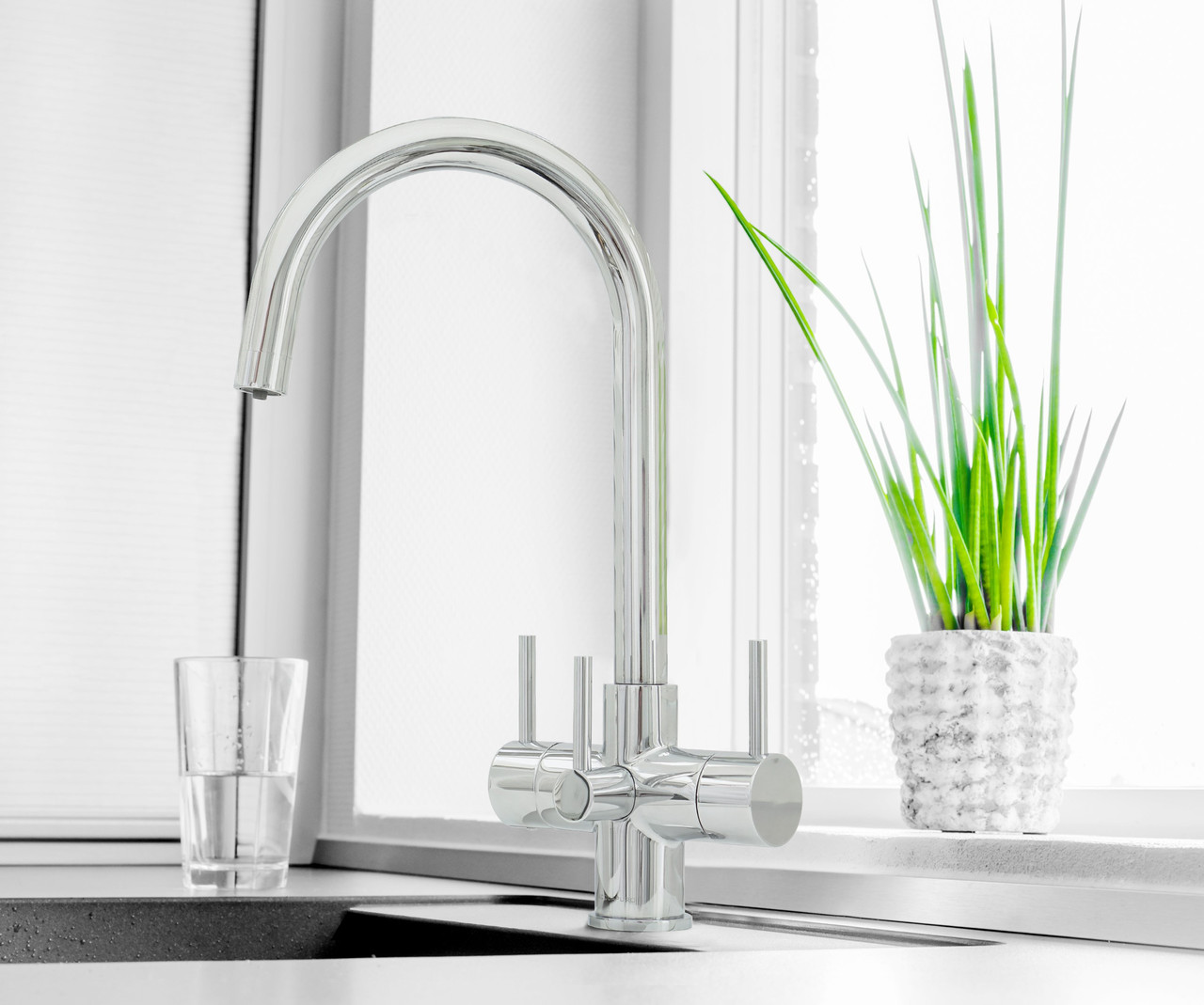 Acquapuro Verona 3-Way 3 Lever Spray Kitchen Filter Tap Chrome