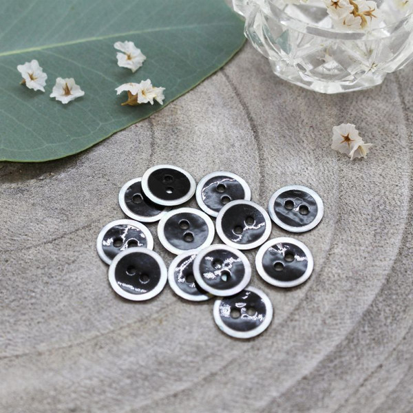Atelier Brunette - Halo Button in Black (10 mm)