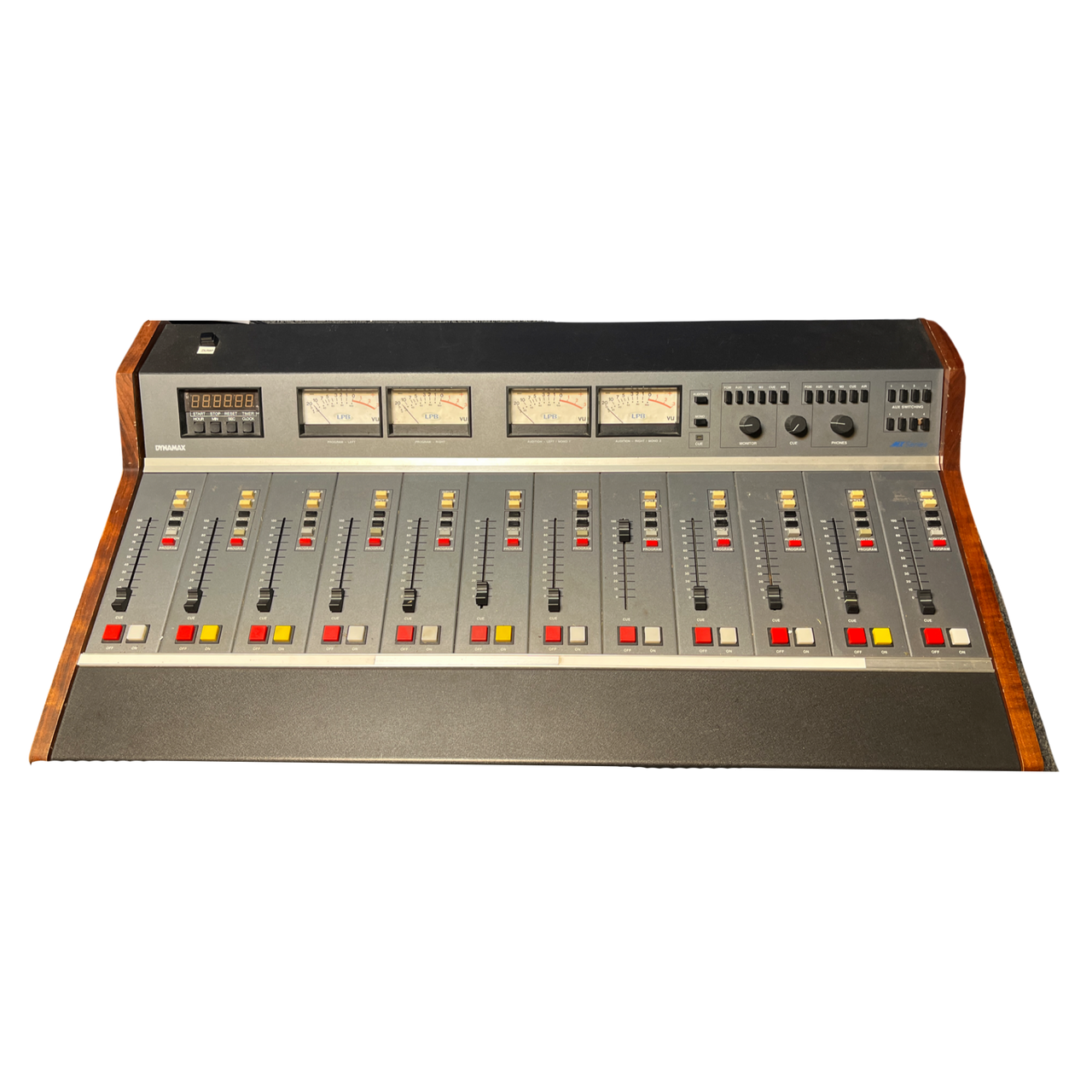 Dynamax MX12LW 12 Channel ON - Air Console