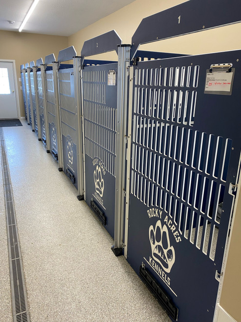 Rocky Acres Kennels, Minnesota - Gator Kennels