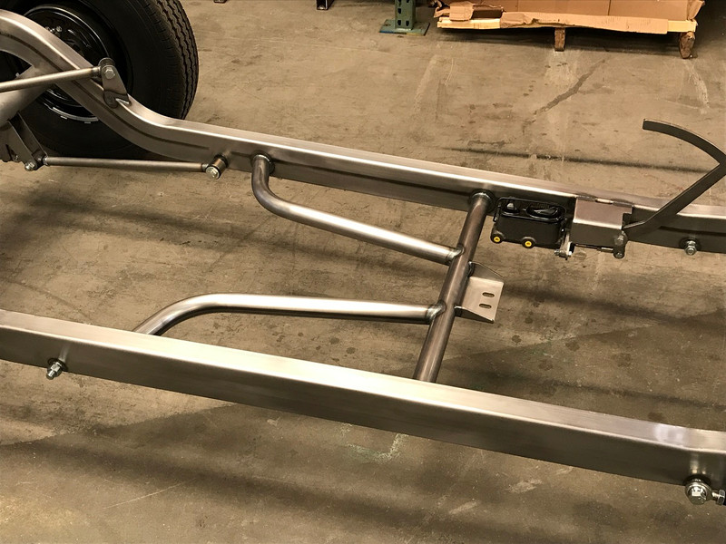 4-10 Chassis - Boling Brothers