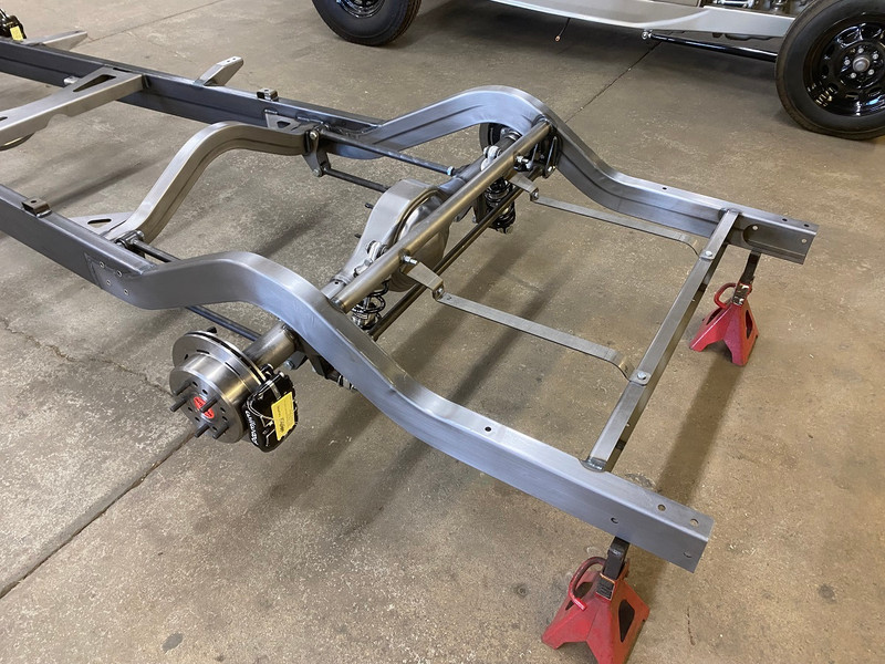 1947-1954 Chevy pickup chassis - Boling Brothers