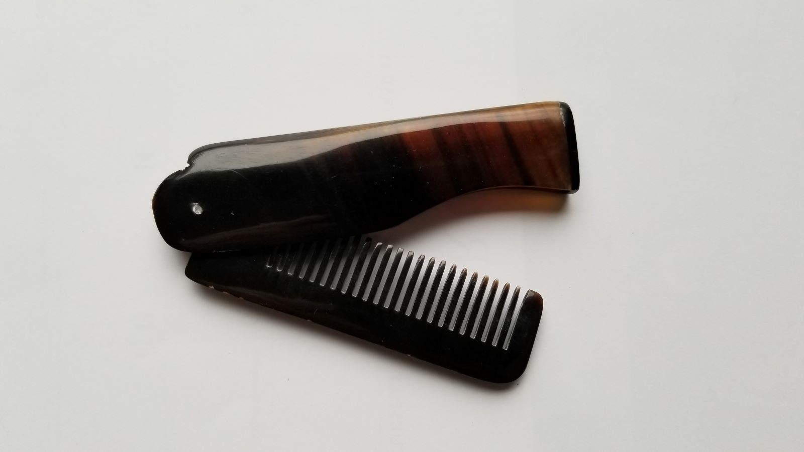 Black Horn Folding Comb