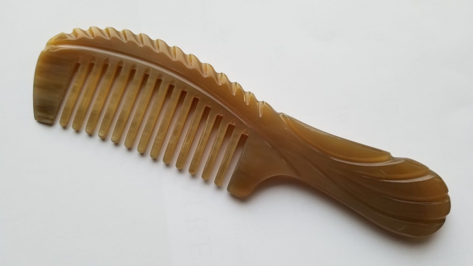 Classic Sheep Horn Comb (wide teeth)