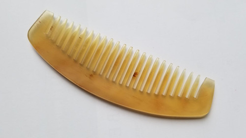 Classic Sheep Horn Comb (wide teeth)