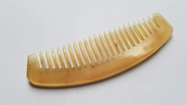 Classic Sheep Horn Comb (wide teeth)