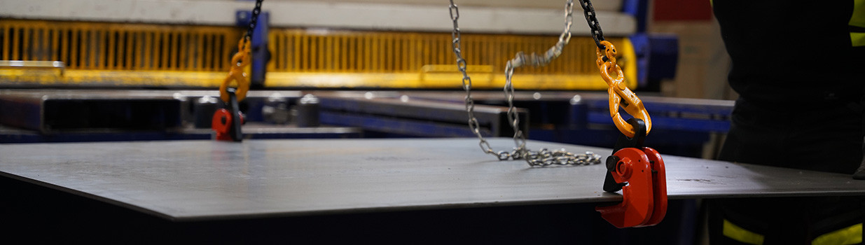 Lifting Appliances – Chain blocks, Beam clamps, Beam trolleys, Magnetic ...