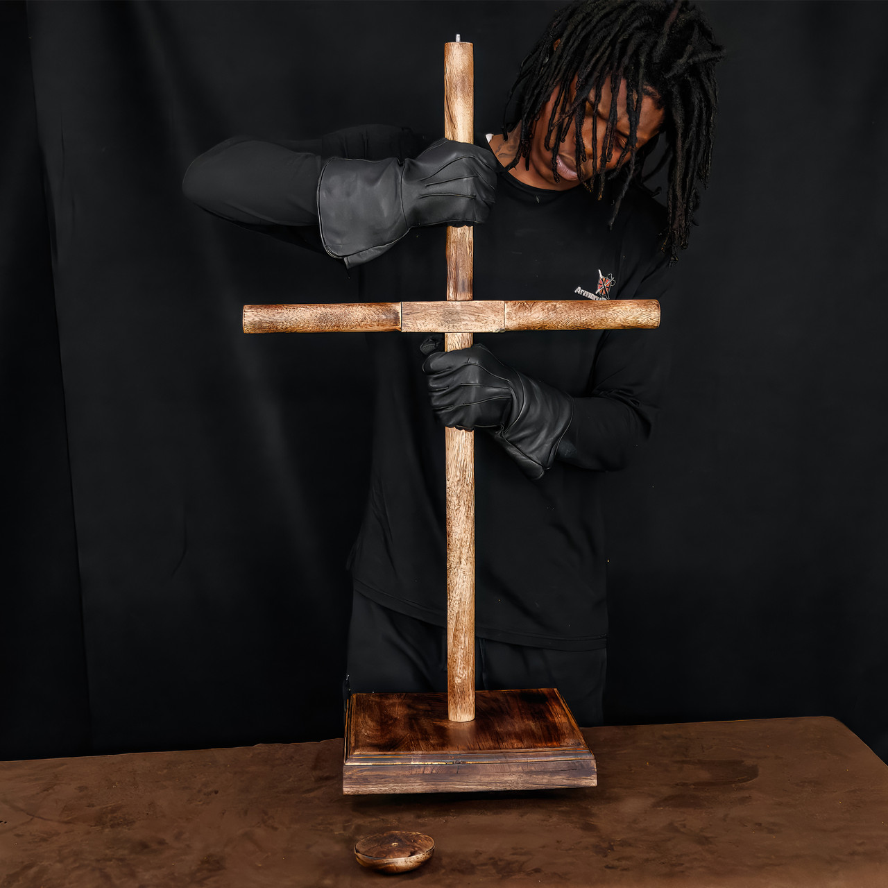 Medieval Armor Display Stand – Wooden Breastplate and Helmet Holder