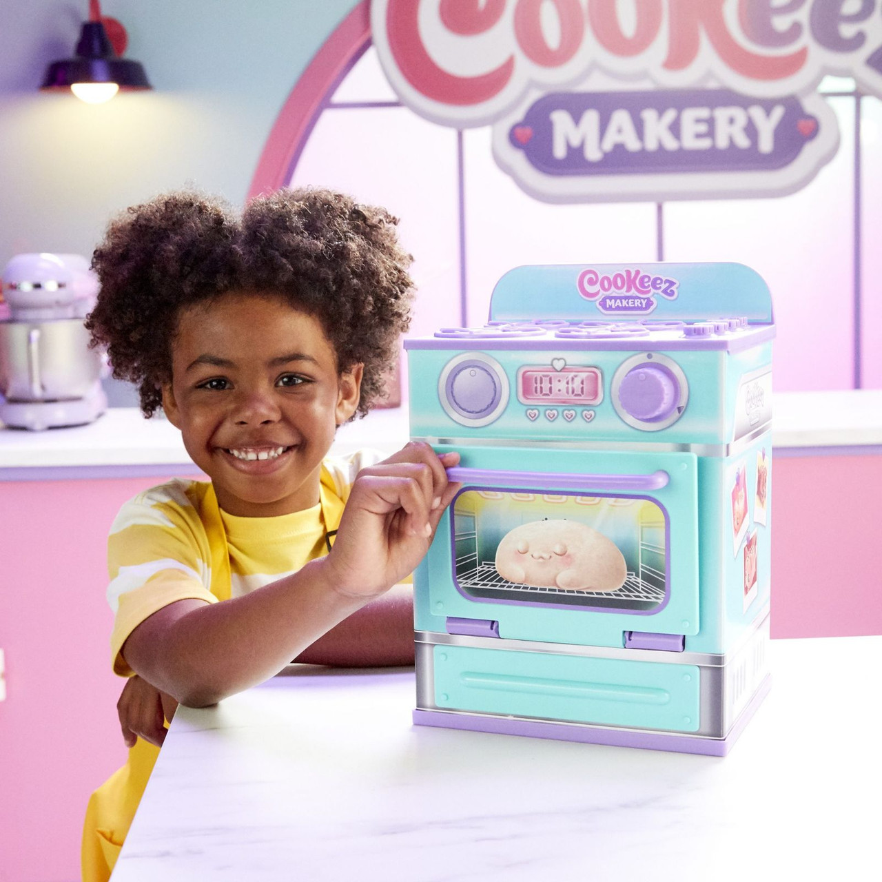 Cookeez Makery Bread Treatz Oven Playset - Shop Online