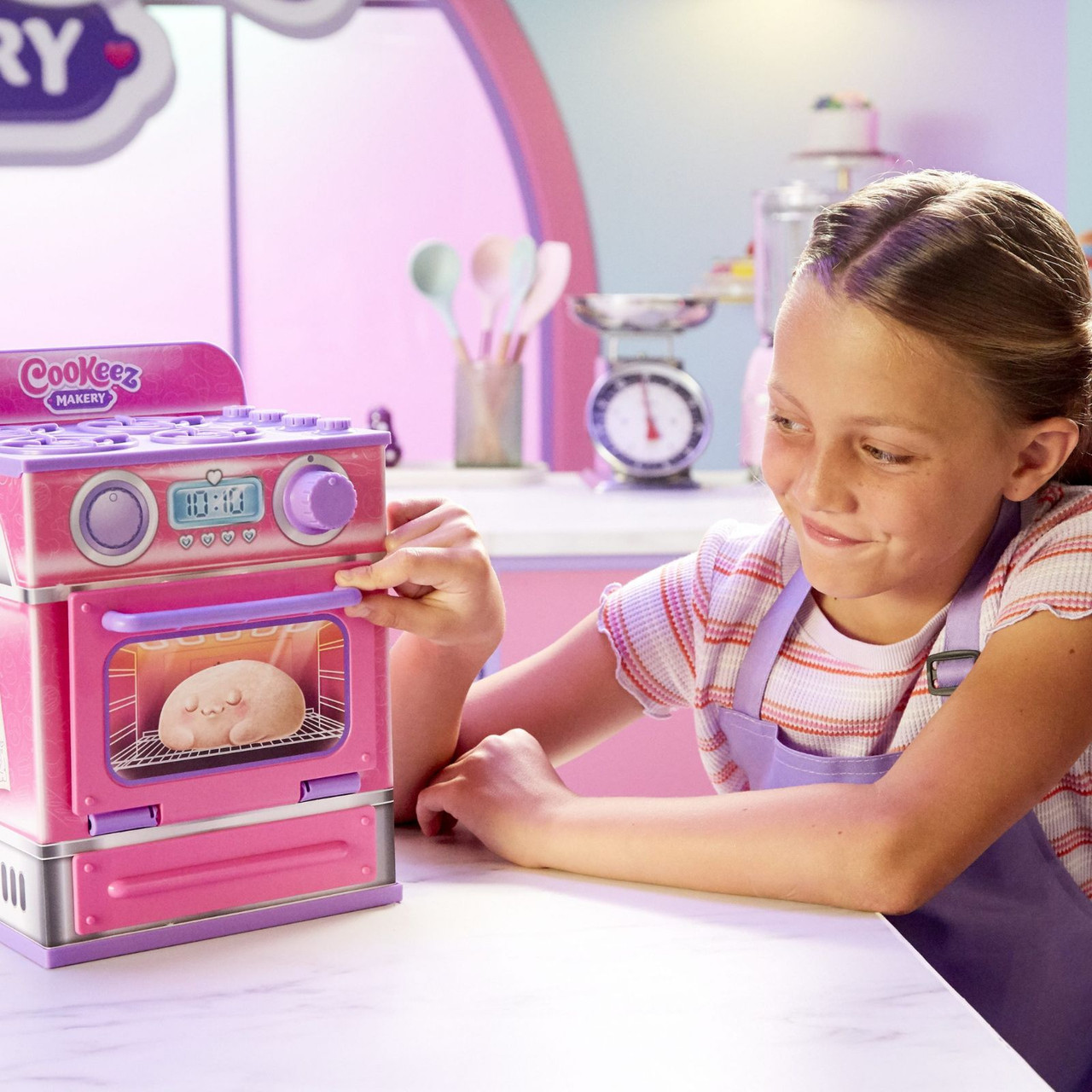 Cookeez Makery Cinnamon Treatz Oven Playset - Shop Toys Online