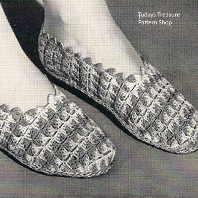 Crochet Slippers Pattern, Shell Stitch, Scallop Edges