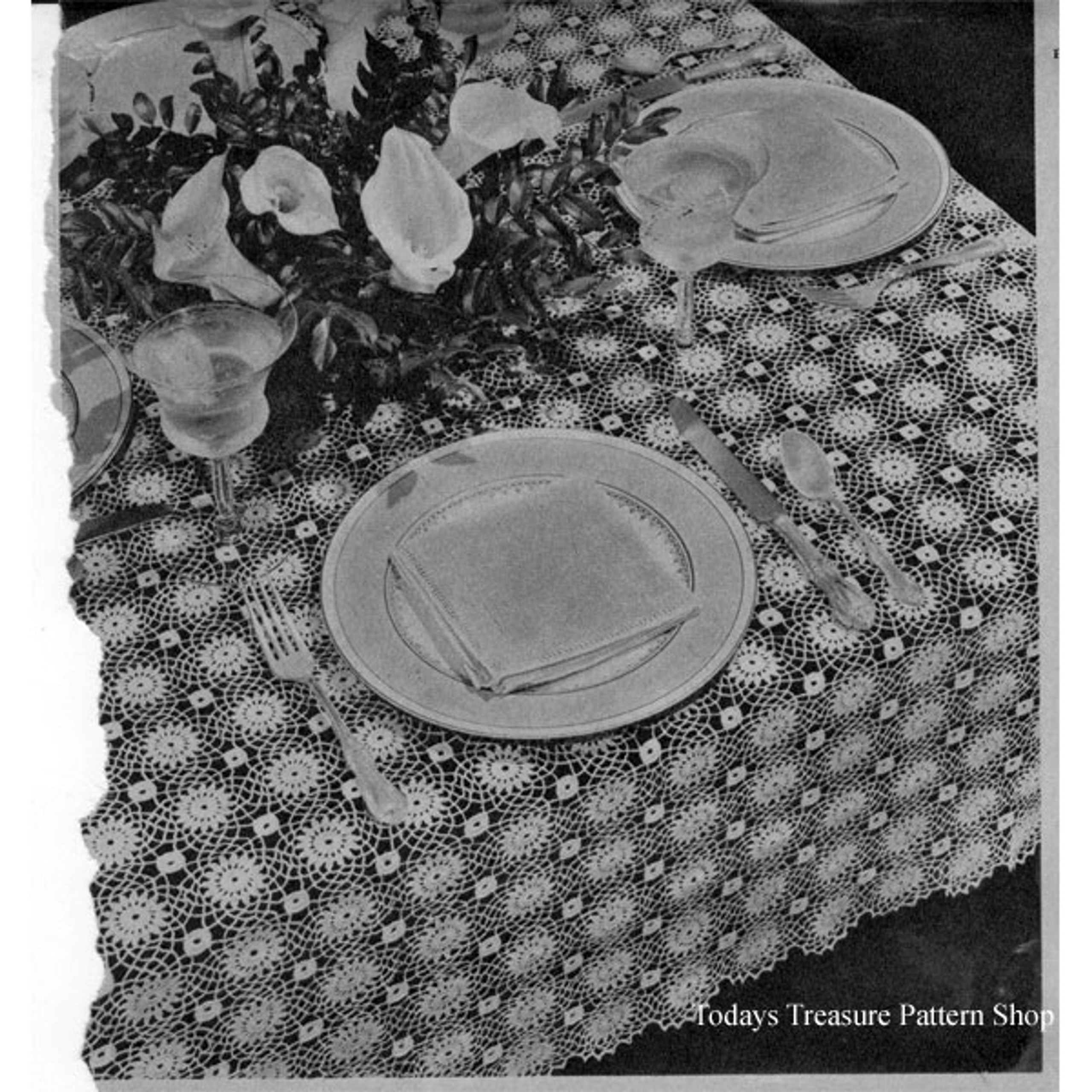 Vintage Crochet Lace Tablecloth Pattern Small Medallions