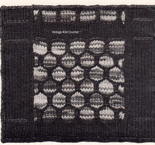 Easy Royal Ripple Afghan Crochet Pattern Leaflet C-763