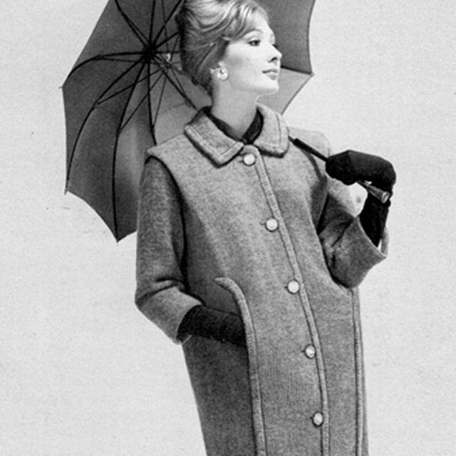Knee Length Collar Cape Knitting Pattern