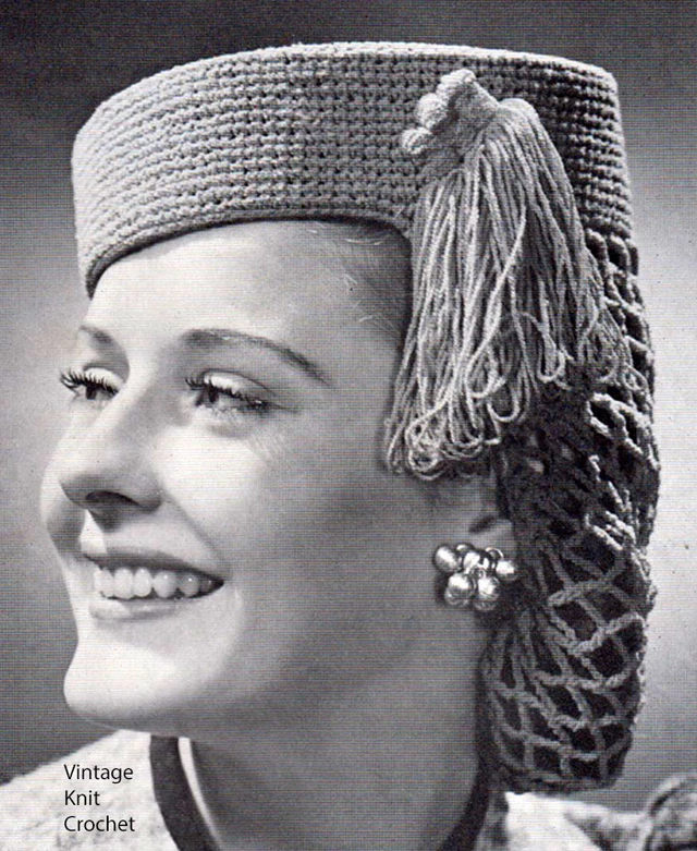 Easy Crochet Pillbox Hat Pattern with Snood