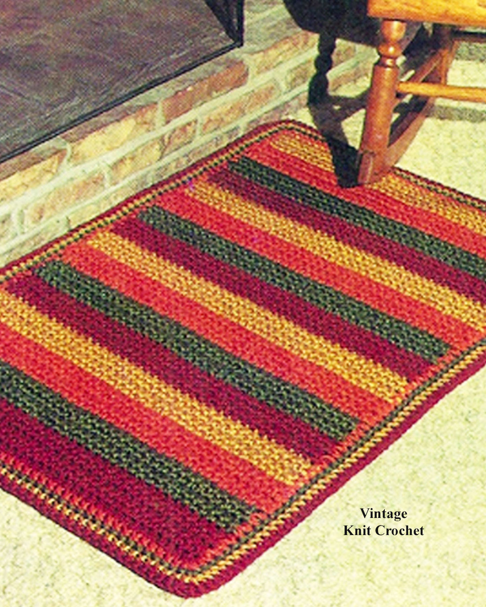 Easy Beginner Crochet Rug Pattern, Striped in 5 colors of Rug Yarn.
