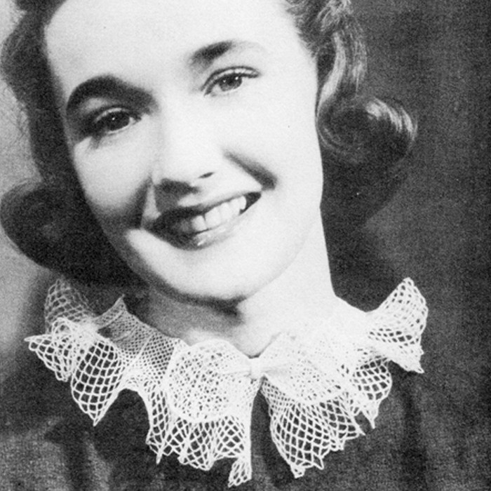 Ring Around A Rosy Crochet Ruffled Collar Pattern Vintage 1940