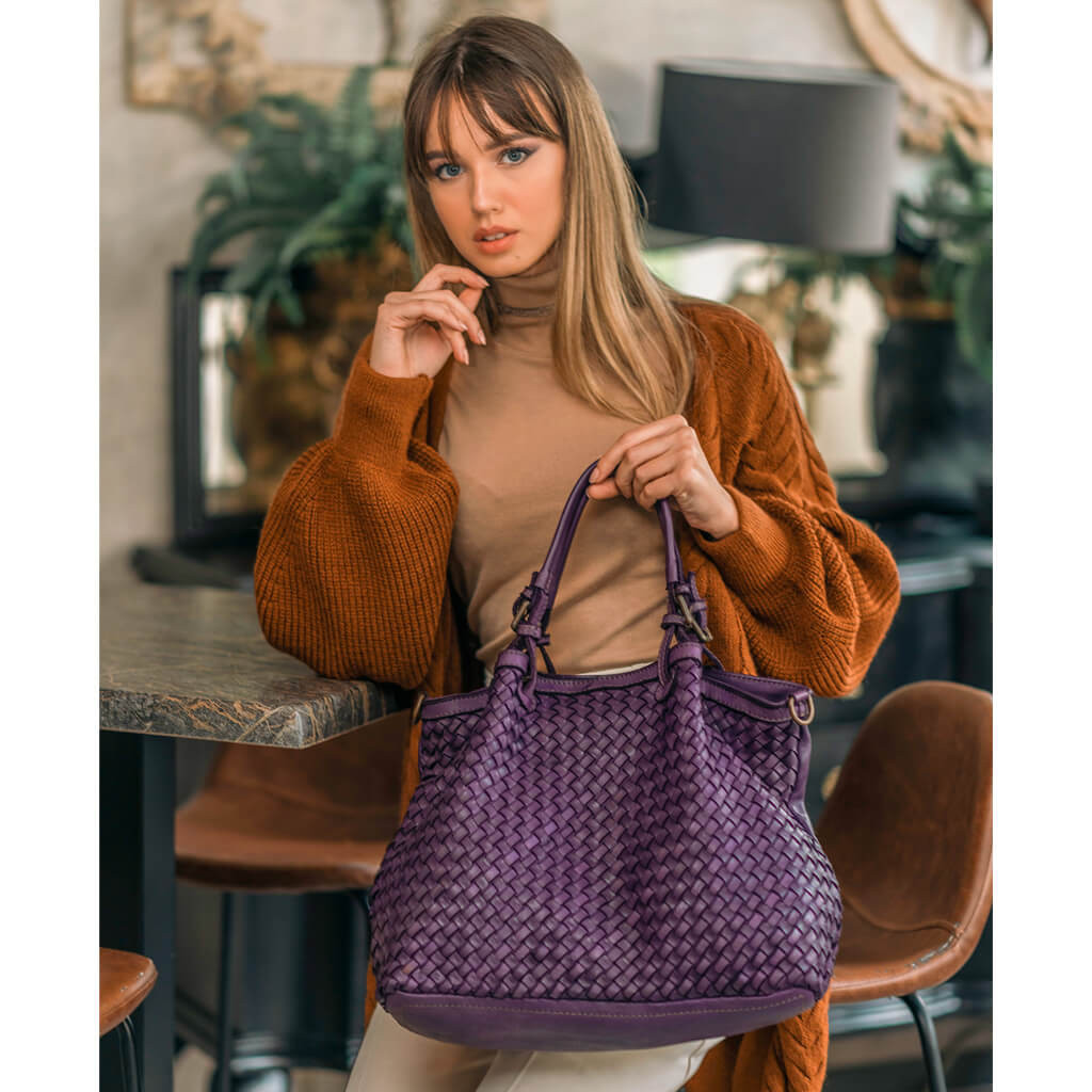 Borsa intrecciata in pelle morbida con tracolla. Spedizione Gratis 24h