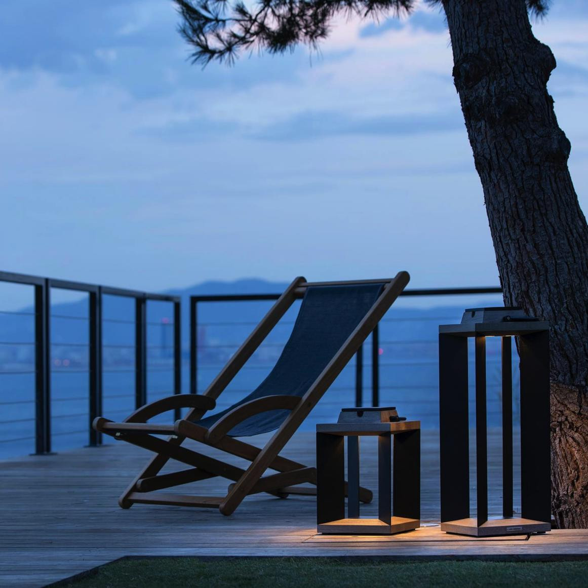 Blade Solar Lanterns | Table Lamp