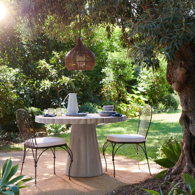 Grady Round Scalloped Dining Table | Dining Tables