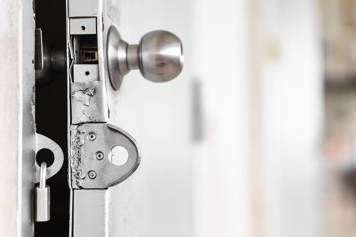 3 Common Door Lock Issues and How to Resolve Them - Lock Connection®, LLC