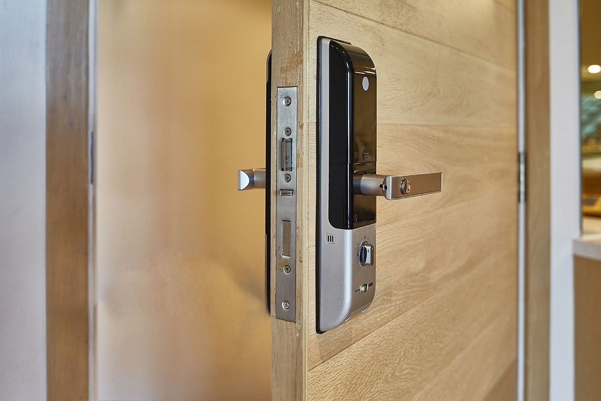 4 Modern Lock Types That Keep Your Possessions Secure - Lock Connection ...