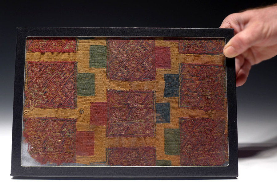 PRE-COLUMBIAN WARI HUARI TEXTILE ANCIENT CITY PLANNERS
