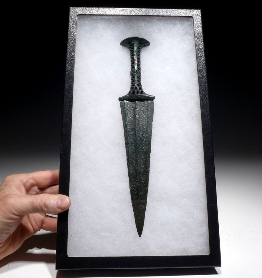 ANCIENT BRONZE DAGGER WITH OPENWORK HANDLE PERSIAN ACHAEMENID LURISTAN