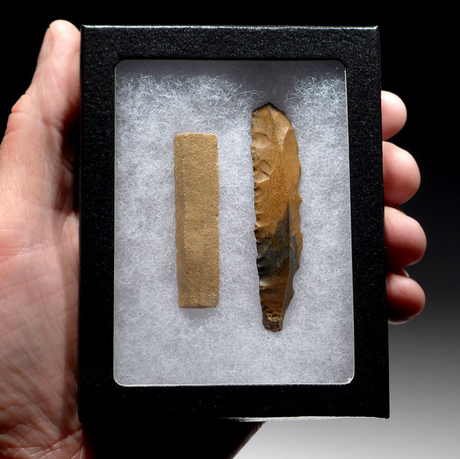 EGYPTIAN NEOLITHIC PREDYNASTIC FLINT BLADE STONE TOOLS OF TWO DIFFERENT ...
