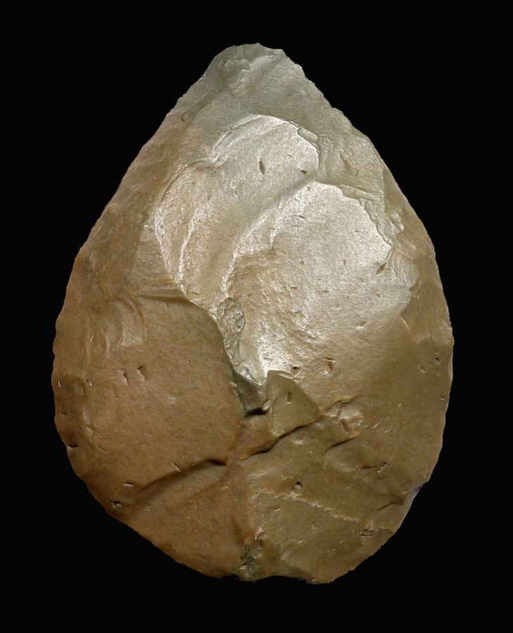 EXCEPTIONAL TEARDROP GREEN JASPER SCRAPER FROM THE TENERIAN AFRICAN ...