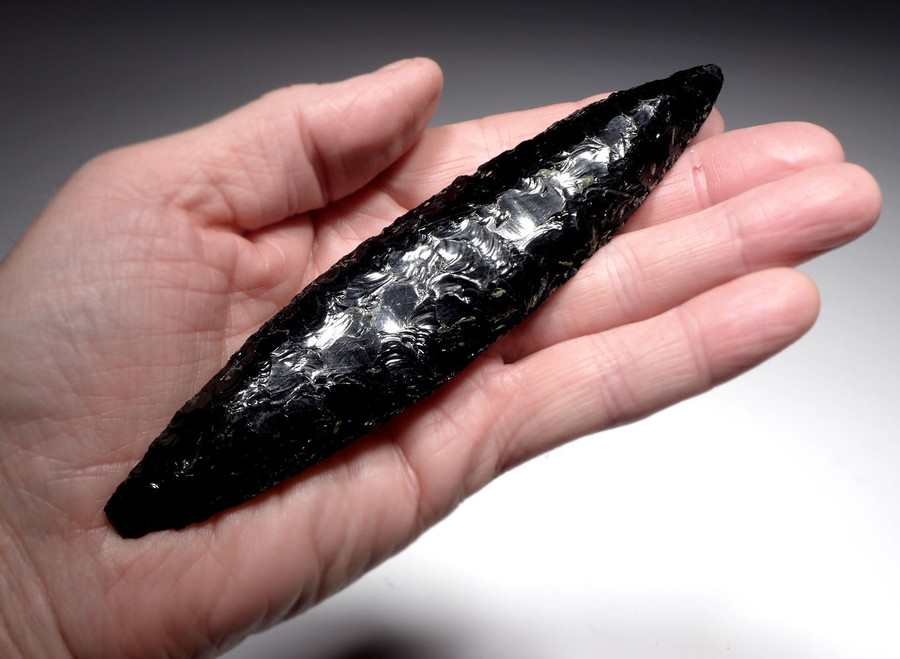 SUPERB PRE-COLUMBIAN AZTEC OBSIDIAN LEAF BLADE DAGGER WITH BIFACIAL ...
