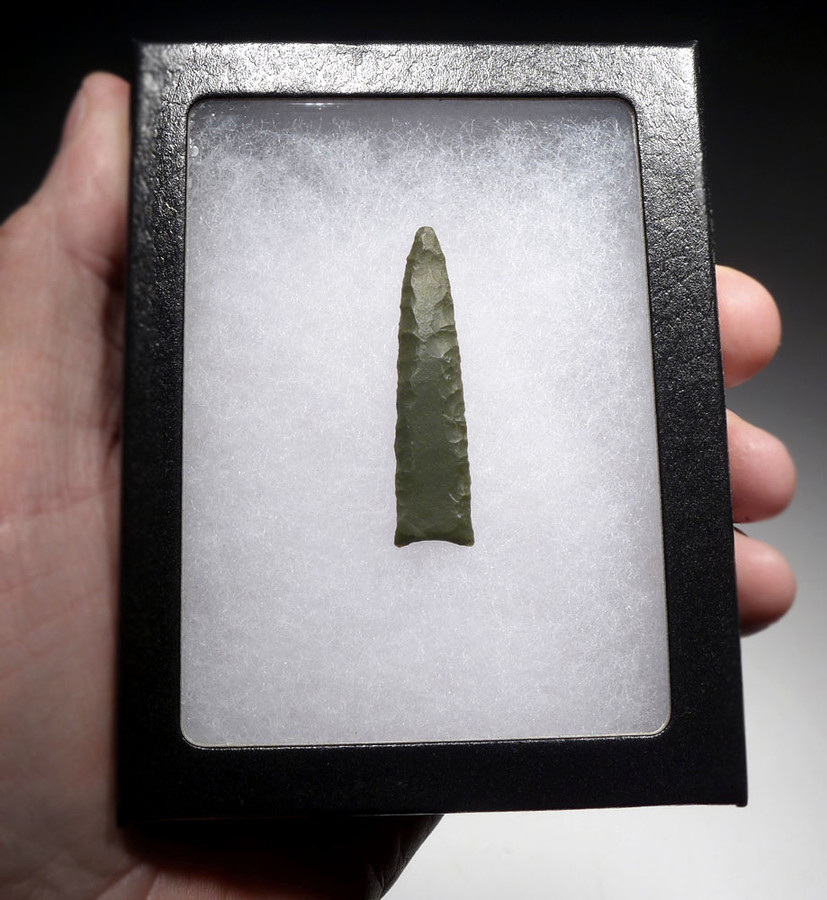 EXTREMELY RARE GREEN JASPER PRESTIGE ARROWHEAD FROM THE TENERIAN ...
