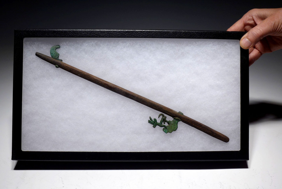 RARE COMPLETE ORIGINAL DECORATIVE WOOD AND COPPER ATLATL SPEAR THROWER ...