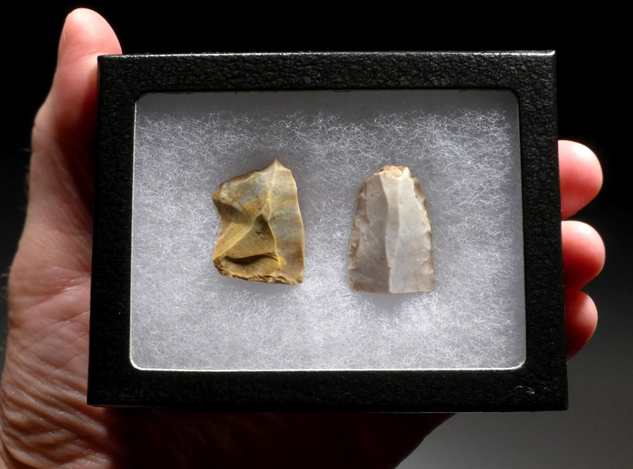 UPPER PALEOLITHIC MAGDALENIAN FLAKE TOOLS FROM FAMOUS PLACARD ART CAVE ...