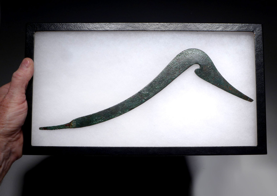 EXTREMELY RARE ANCIENT BACTRIAN ROYAL BRONZE HARPOON SWORD OF THE ...