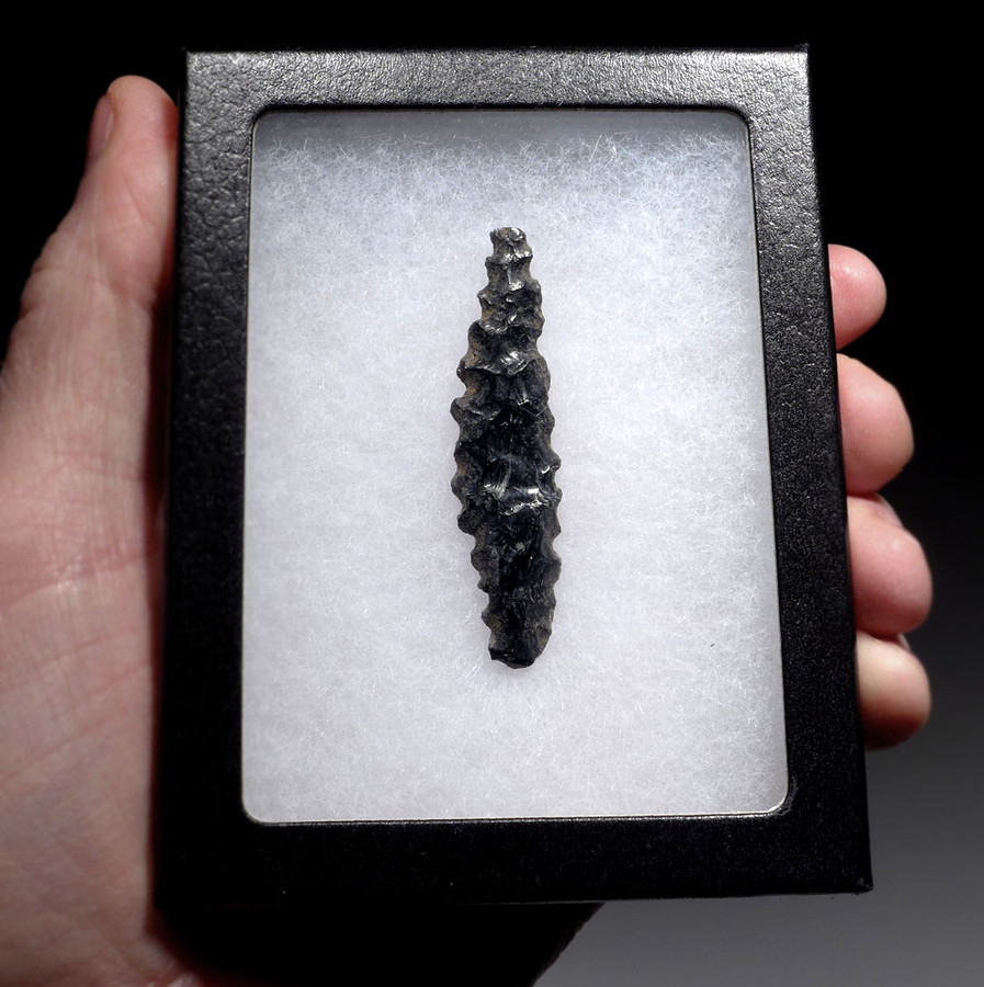 LARGEST OF THE COLLECTION MAYAN OBSIDIAN SERRATED ARROWHEAD FOR WARFARE ...