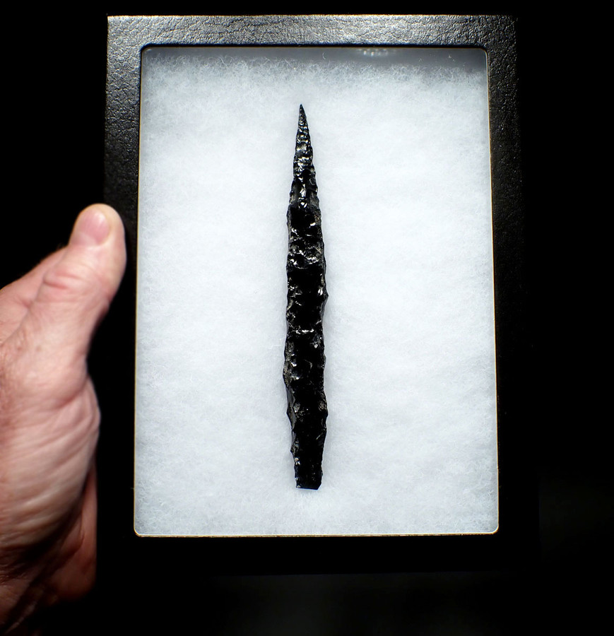 LARGE EXCEPTIONAL AZTEC BLOOD-LETTING OBSIDIAN PIERCER NEEDLE OF PRE ...